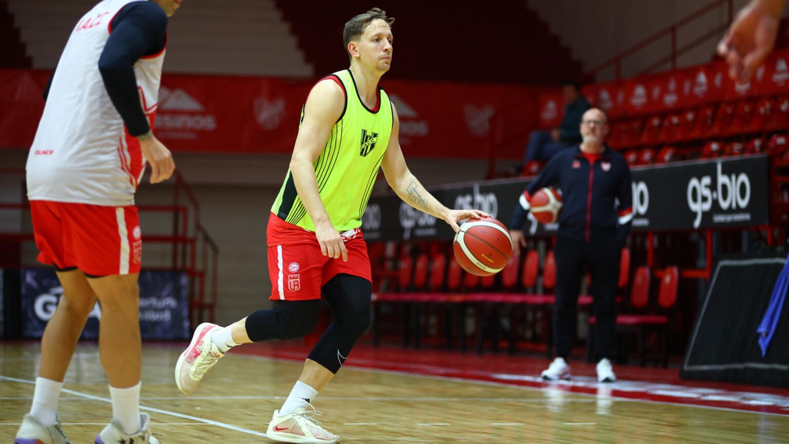 Trippy lyd she is short and attractive which I prefer.